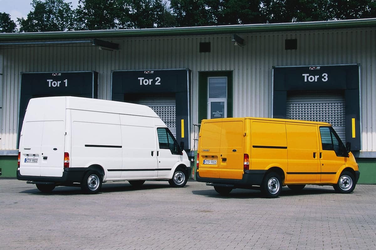 História: Ford Transit faz 60 anos com muita robustez, versatilidade e ...